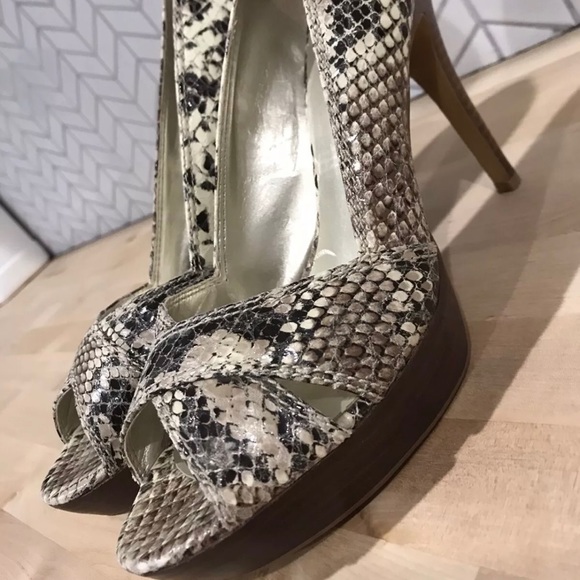 Guess | Shoes | Guess Snake Heels 85 | Poshmark